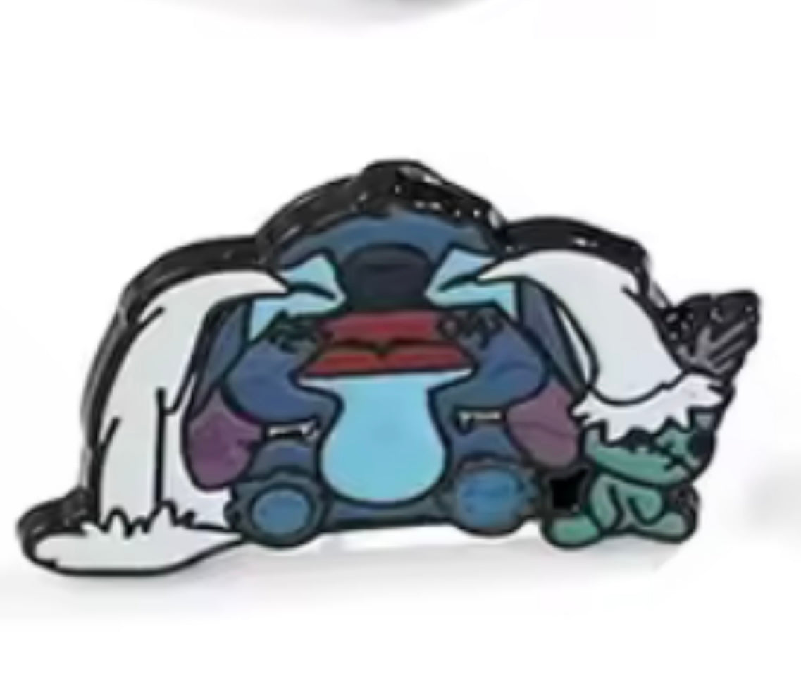 Small Stitch Crying Pin Badge – Complete Geek
